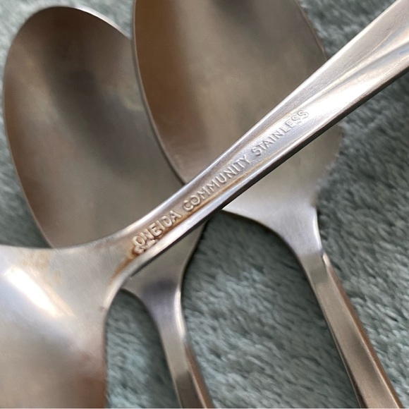 Oneida | Dining | Oneida Twin Stars Flatware Spoons | Poshmark